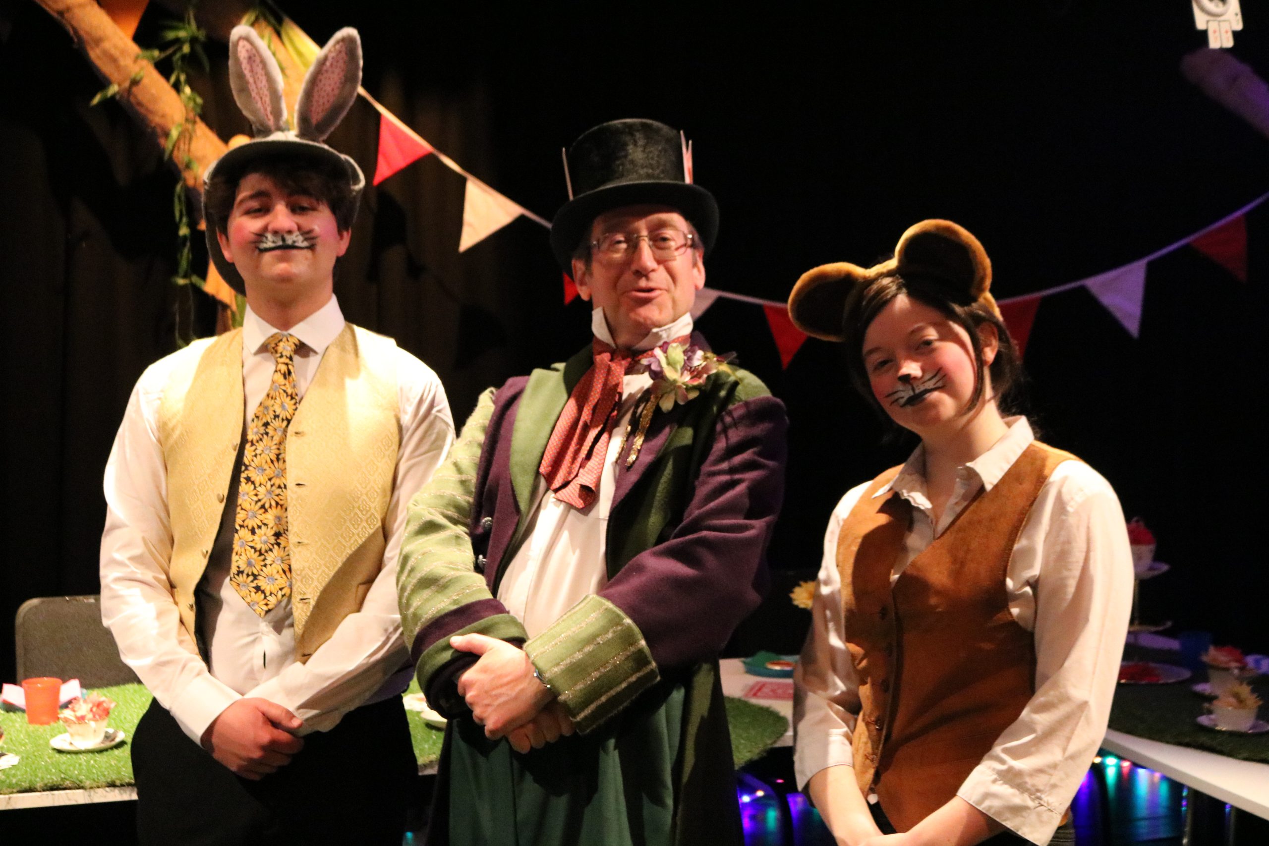 Hullabaloo in Wonderland Neurodivergent Friendly Session - Theatre ...